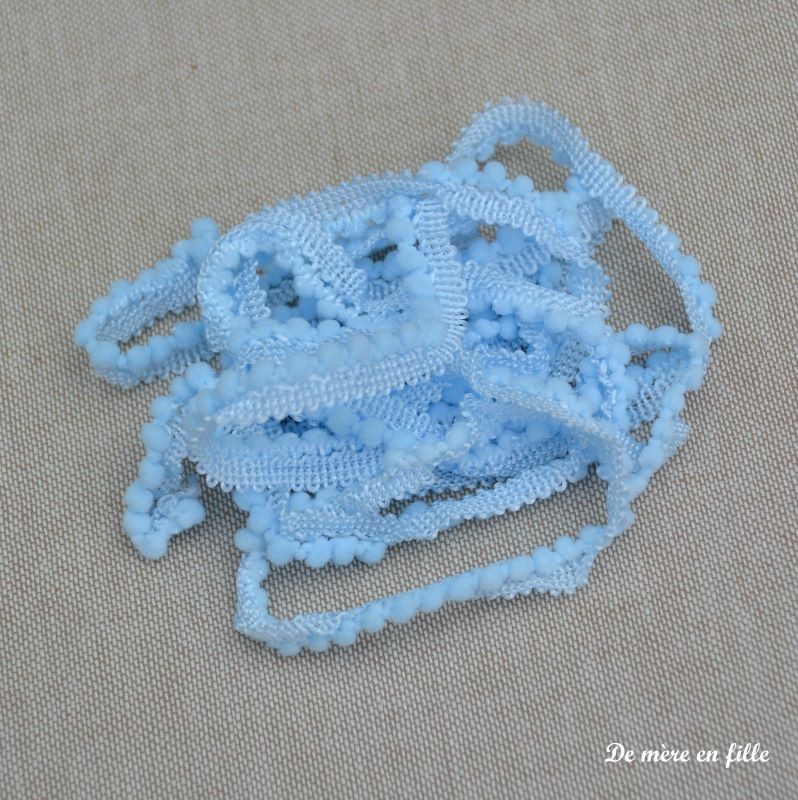 Mini pompons teintés - Robin egg - Lady dot creates - De mère en fille ...